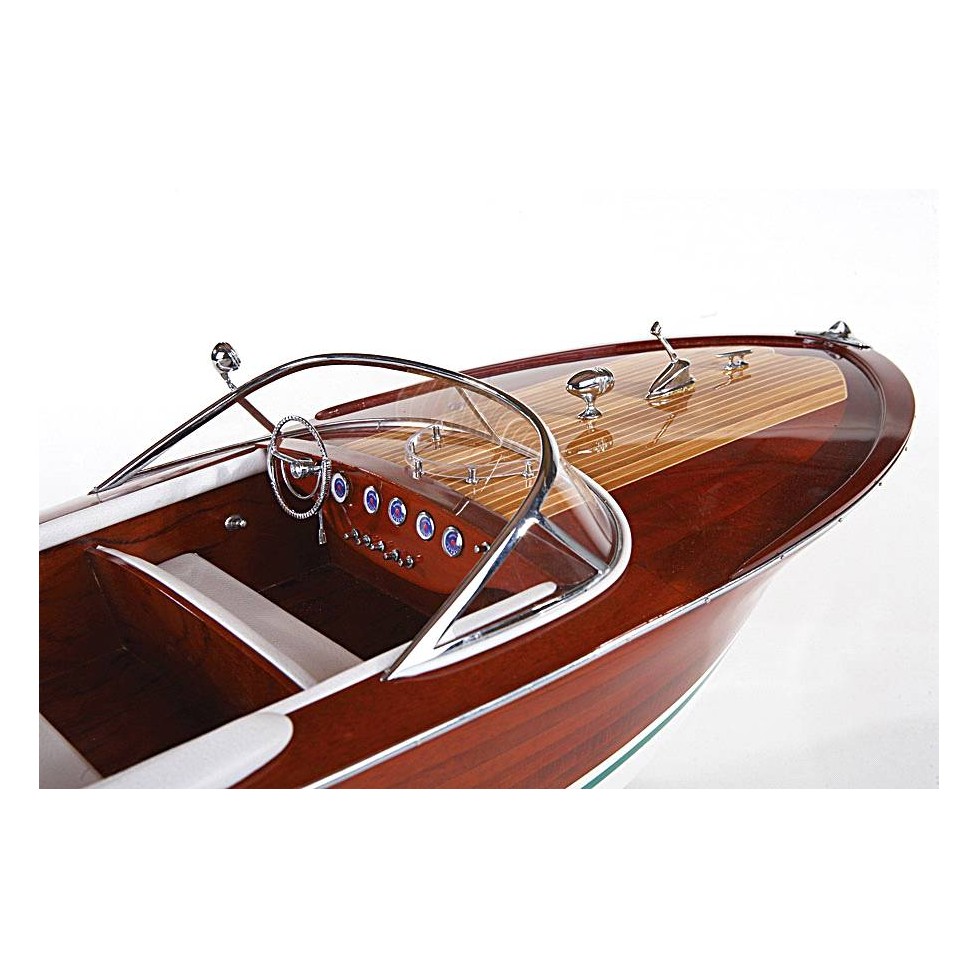 NAUTICAL LUXURY MODEL SPEED BOAT