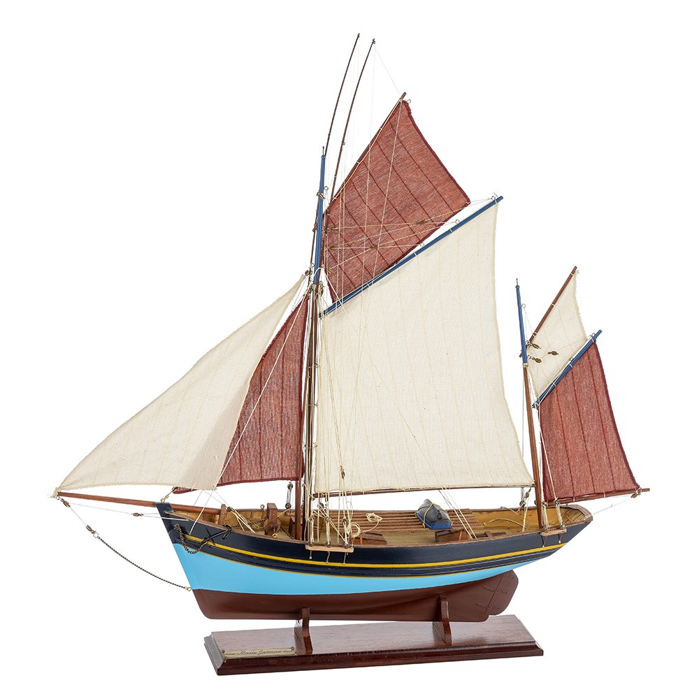 MODEL TUNA FISHING BOAT